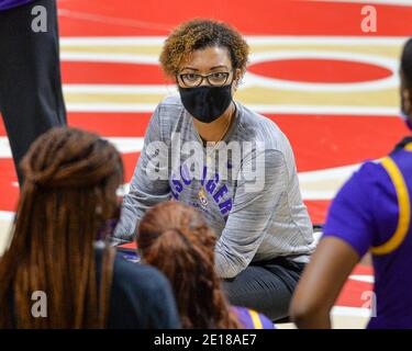 LSU head coach Nikki Fargas during an NCAA women's basketball game ...