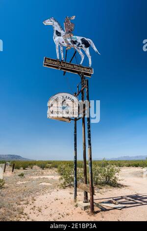 Sign for Robsons Ranch & Mining Camp in Aguila Valley, Sonoran Desert ...