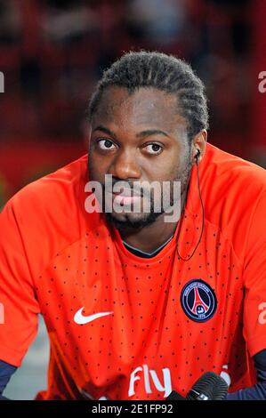 Paris-St-Germain's Apoula Edel during the French First League soccer ...
