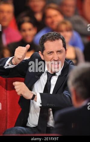 Gad Elmaleh lors de l'enregistrement de l'emission Vivement Dimanche a ...