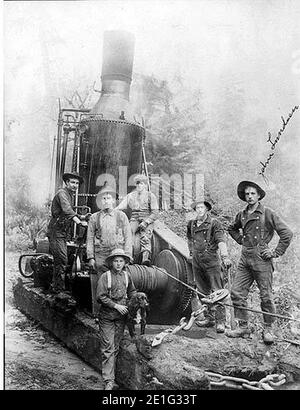 Logging crew, Deep River, Washington, 1904 (INDOCC 371 Stock Photo - Alamy