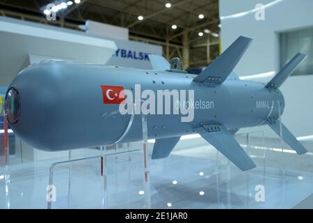 Surface to air missile on ground launcher, ready to be launched Stock ...