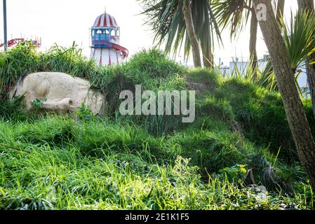 Sleeping giant figure in The Shrubbery, Cliff Gardens in Southend on ...
