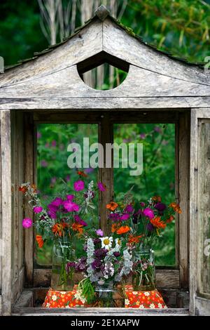 flower display,posie,flower bouquet,buddhist shrine,Altar,Butsudan ...