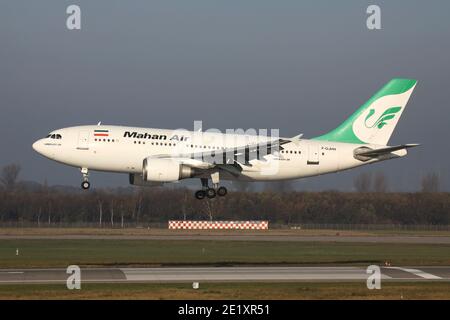 Iranian Mahan Air Airbus A310-300 with registration F-OJHH on short ...