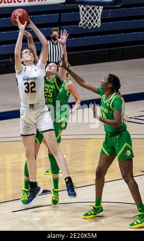 Jan 10, 2021 Berkeley, CA U.S.A. Oregon Ducks guard Jaz Shelley (4 ...