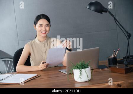 Ms business documents in the office Stock Photo - Alamy