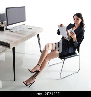 Ms business documents in the office Stock Photo - Alamy