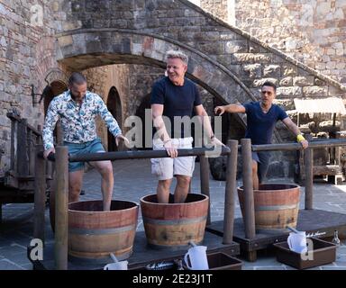 GORDON RAMSAY'S AMERICAN ROAD TRIP, from left: Helen Ramsay, Gordon ...