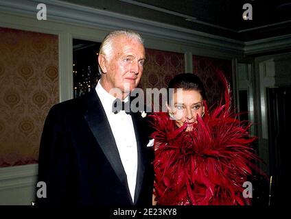 Audrey Hepburn 1988 Credit: Ralph Dominguez/MediaPunch Stock Photo - Alamy