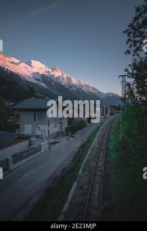 railway running to mountain Stock Photo - Alamy