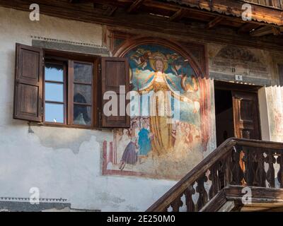 Vecchia Canonica. Traditional architecture of the Fiera di Primiero in ...