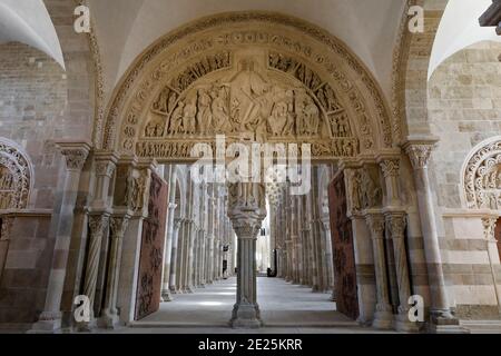 Narthex, Basilica of Saint Mary Magdalene of Vézelay, masterpiece of ...