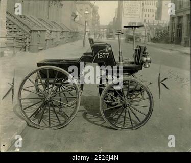 Selden Road engine replica (1 Stock Photo - Alamy