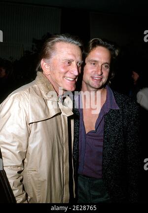 Kirk Douglas 1983 Credit: Ralph Dominguez/MediaPunch Stock Photo - Alamy