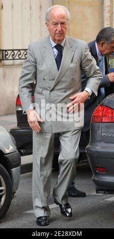 Former Prime Minister Edouard Balladur prior awarding French author ...
