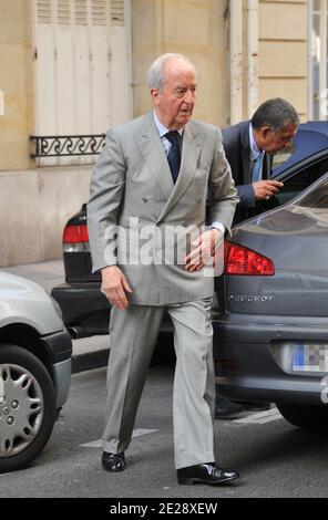 Former prime minister Edouard Balladur and Pierre Mehaignerie speak ...