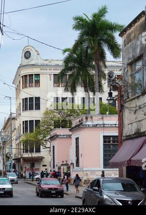 Colonial building, downtown Merida, Mexico Stock Photo - Alamy