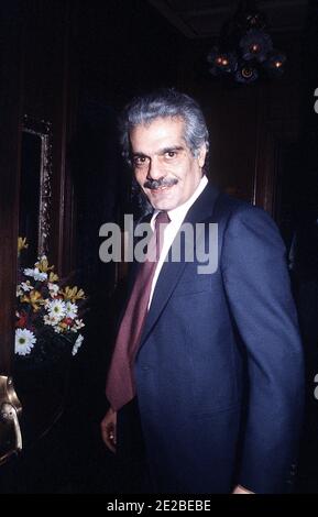OMAR SHARIF Credit: Ralph Dominguez/MediaPunch Stock Photo - Alamy