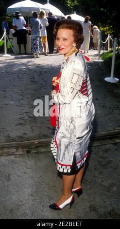 ANN LANDERS Credit: Ralph Dominguez/MediaPunch Stock Photo - Alamy