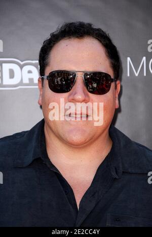 Jon Favreau at Tony Hawk's 8th Annual Stand Up For Skateparks Benefit ...