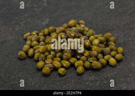 Dry raw beans mung ready for cooking Stock Photo - Alamy