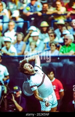 Jimmy Connors (USA) competing at the 1982 US Open Tennos Stock Photo ...