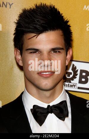 Taylor Lautner arriving for The Weinstein Company's 2010 Golden Globe ...
