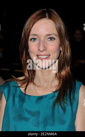 Lea Drucker attends Rochas Fall-Winter 2010/2011 Ready-to-Wear fashion ...