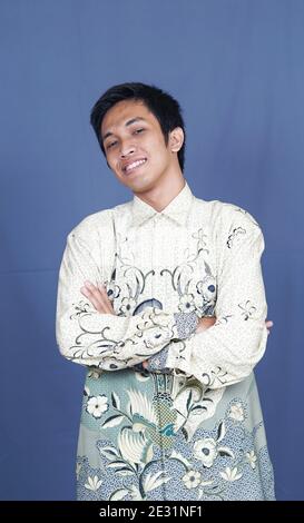 Clothes, fashion in Java, Javanese costumes, from the left, musicians ...