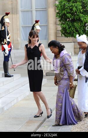 L-R : Mali's first lady Lobbo Traore Toure, Congolese first lady ...