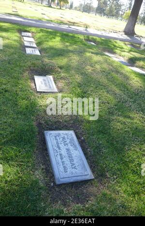 Mae Murray, in Los Angeles court for divorce from David Mdivani ...