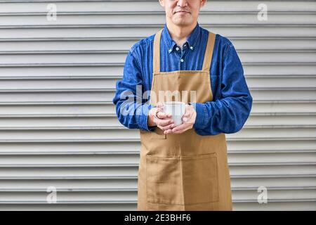 Japanese man doing DIY Stock Photo - Alamy