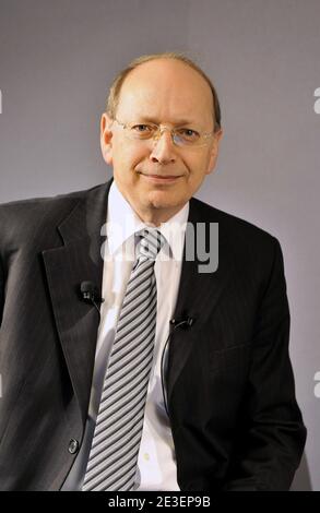 Alcatel Lucent CEO Ben Verwaayen and chief financial office Paul Tufano ...