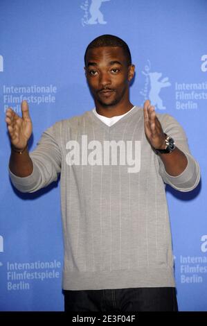 Anthony Mackie poses in the press room during the 82nd Golden Globes on ...