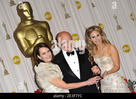 Heath Ledger's mother Sally Bell, father Kim Ledger, and sister Kate ...