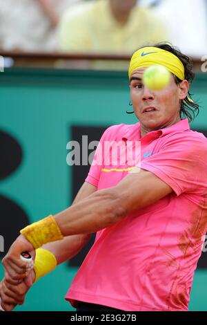 Spain's Rafael Nadal is defeated by Sweden's Robin Soderling, 6-2,6-7,6 ...