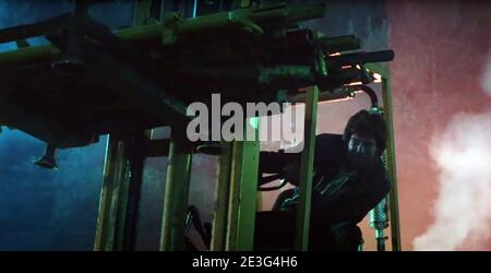 GRIZZLY II: REVENGE, (aka GRIZZLY II: THE PREDATOR), from left: Laura ...