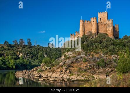Castelo de Almourol rio tejo Portugal Stock Photo - Alamy