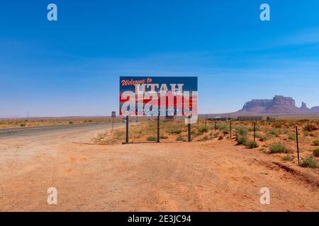 Utah State Highway 163 on the way into Monument Valley Tribal Park, on ...