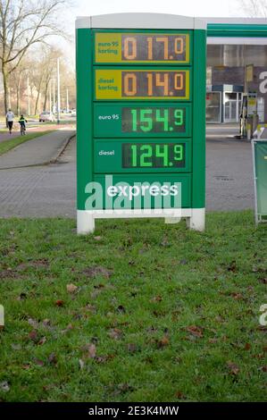 BP Fuel Station Sign and Price board Stock Photo - Alamy