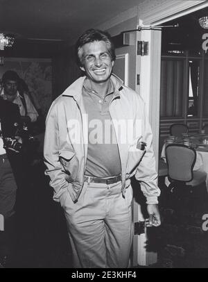 GEORGE HAMILTON Credit: Ralph Dominguez/MediaPunch Stock Photo - Alamy