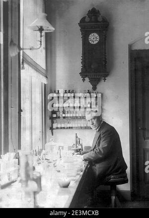 Martinus Willem Beijerinck 1 Stock Photo - Alamy