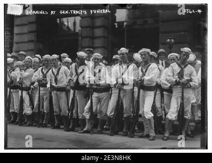 Marines at Gen. Tracy's funeral Stock Photo - Alamy