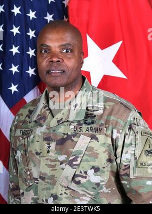 Maj. Gen. Stephen M. Twitty, 1st Armored Division and Fort Bliss ...