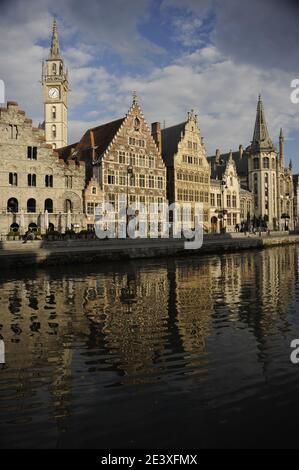 Gent, Graslei und Korenlei Stock Photo - Alamy