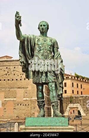 Statue of Emperor Julius Caesar at Via dei Fori Imperiali, Rome, Italy ...