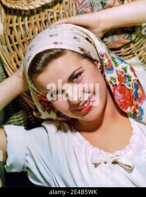 JEAN PETERS (1926-2000) American film actress in 1951. She was the ...