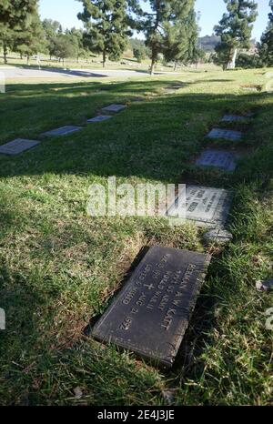 Barbara Hale, Bill Williams, Barry Sullivan, on-set of the film, "Buckskin", Paramount Pictures ...
