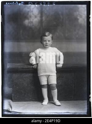 Master Dobbie, 4 Dec (c1908) (16702603921 Stock Photo - Alamy